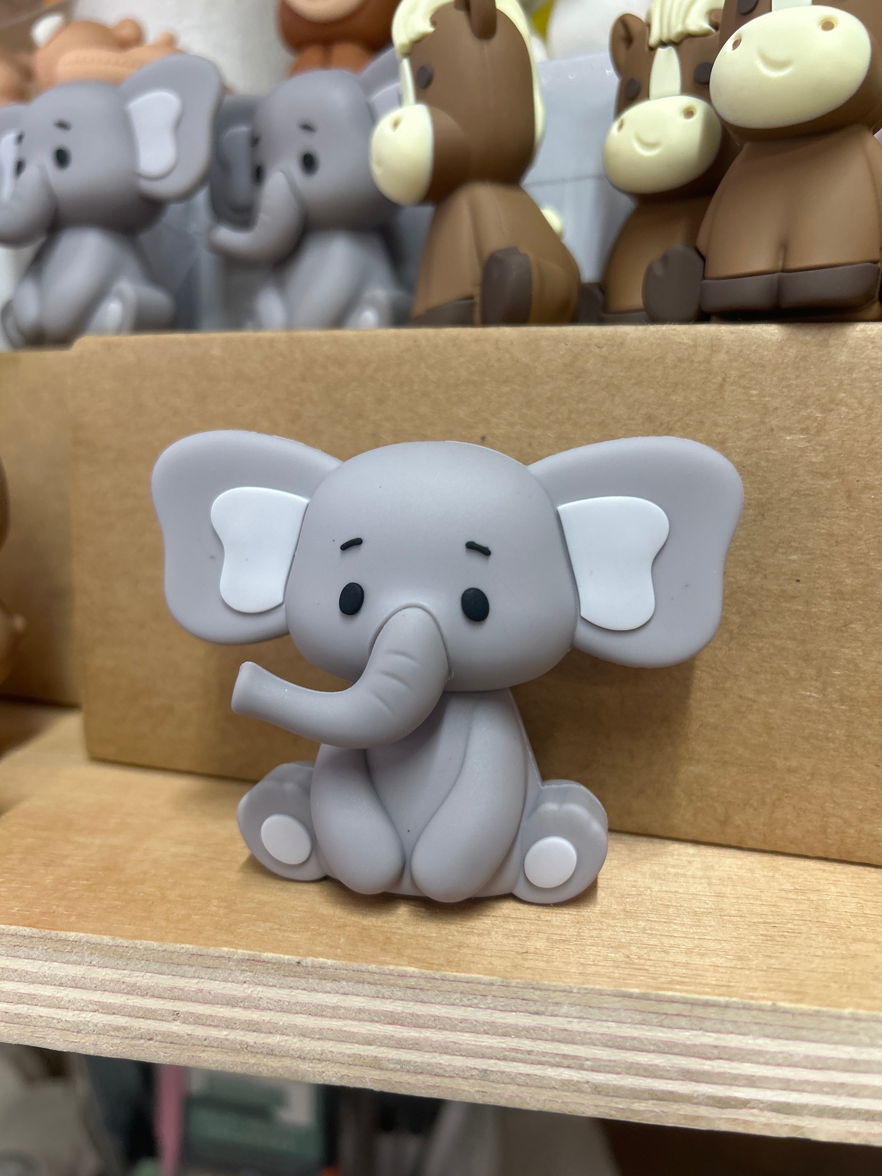 Elephant Cake Topper – Windsor Cakecraft