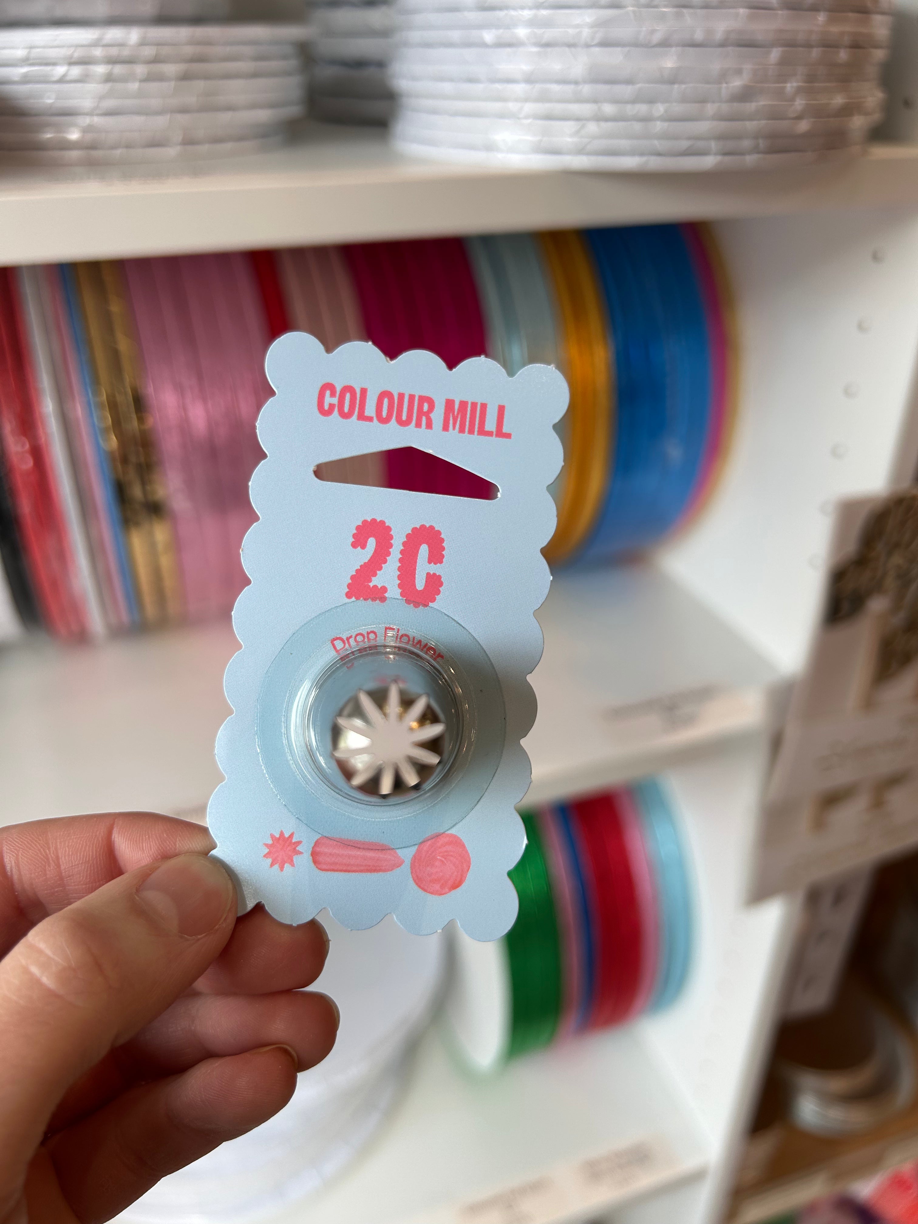 Large Piping Nozzle by Colour Mill - Drop Flower 2C – Windsor Cakecraft